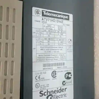 施耐德变频器 ATV71HD15N4Z，15KW 20H议价