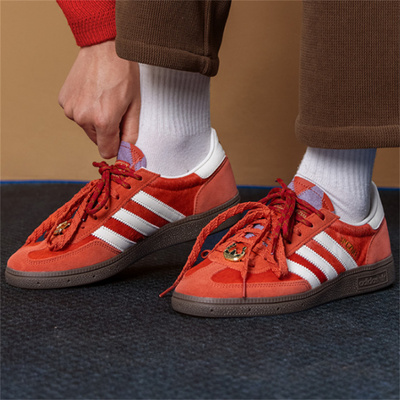 adidas originals HANDBALL经典运动 德训鞋 男女同款 红色KJ6299