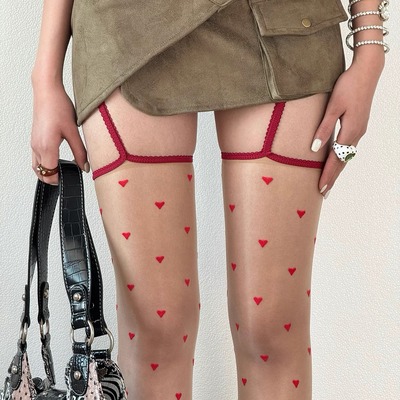 BON轻亚辣妹极光爱心红色吊带袜