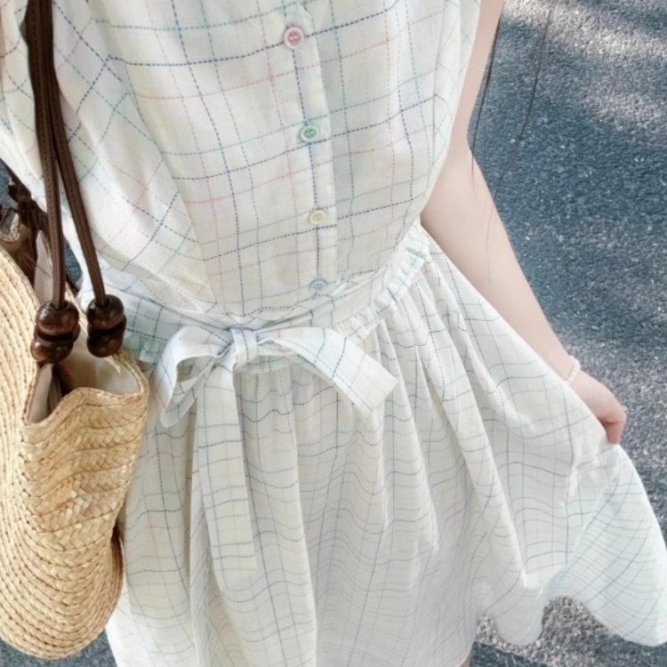 夏日绝美小裙子独特漂亮气质高级感大码减龄白色格纹衬衫连衣裙女