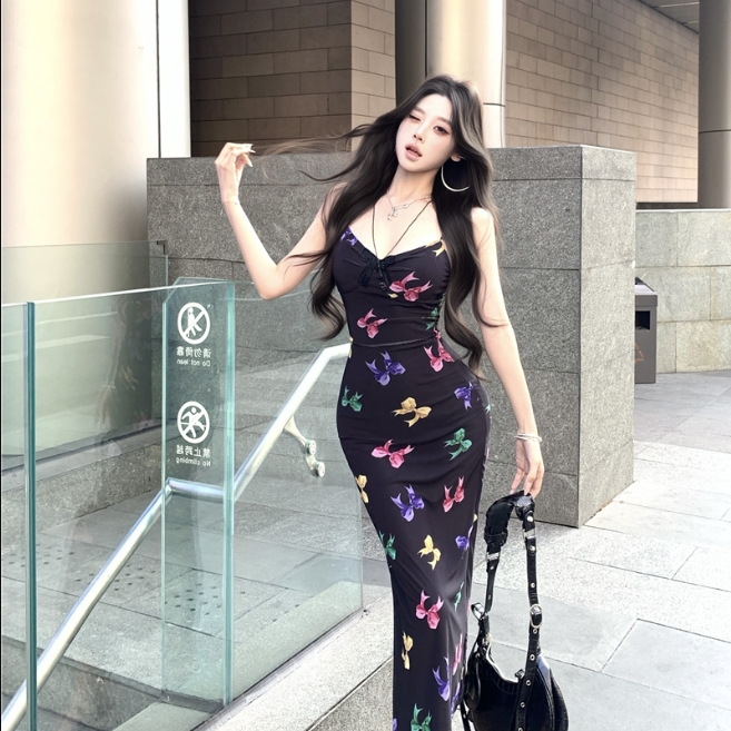 实拍实价蝴蝶逃逸 粉黑印花连衣裙修身显瘦吊带裙