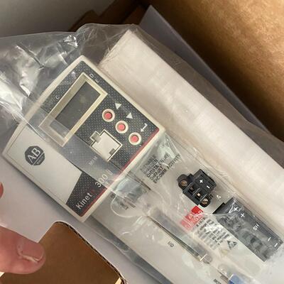 2097-V34PR3 AB Kinetix300伺服驱动器 工控驱动模块议价维修