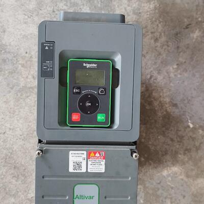 ATV610U75N4 变频器 7.5kW三相工业调速装置议价维修