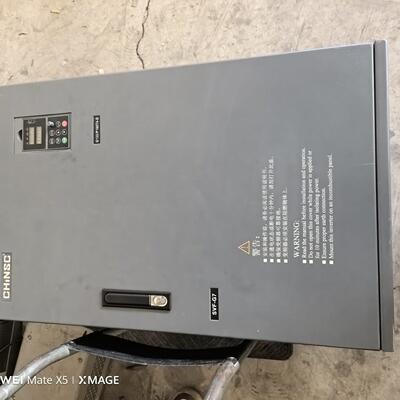 SVF-G7 CHiNSC深川变频器 380V三相 132KW 可上电测试议价维修