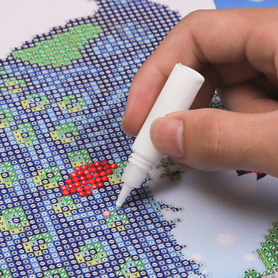 Taladro de pegamento de pintura de diamante embotellado, her