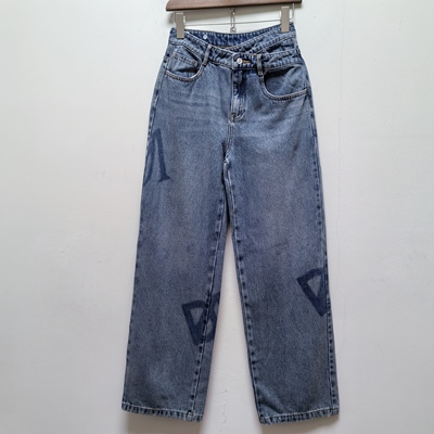 去标撤柜地系列女装春秋女士牛仔直筒裤休闲时尚百搭长裤R413微瑕