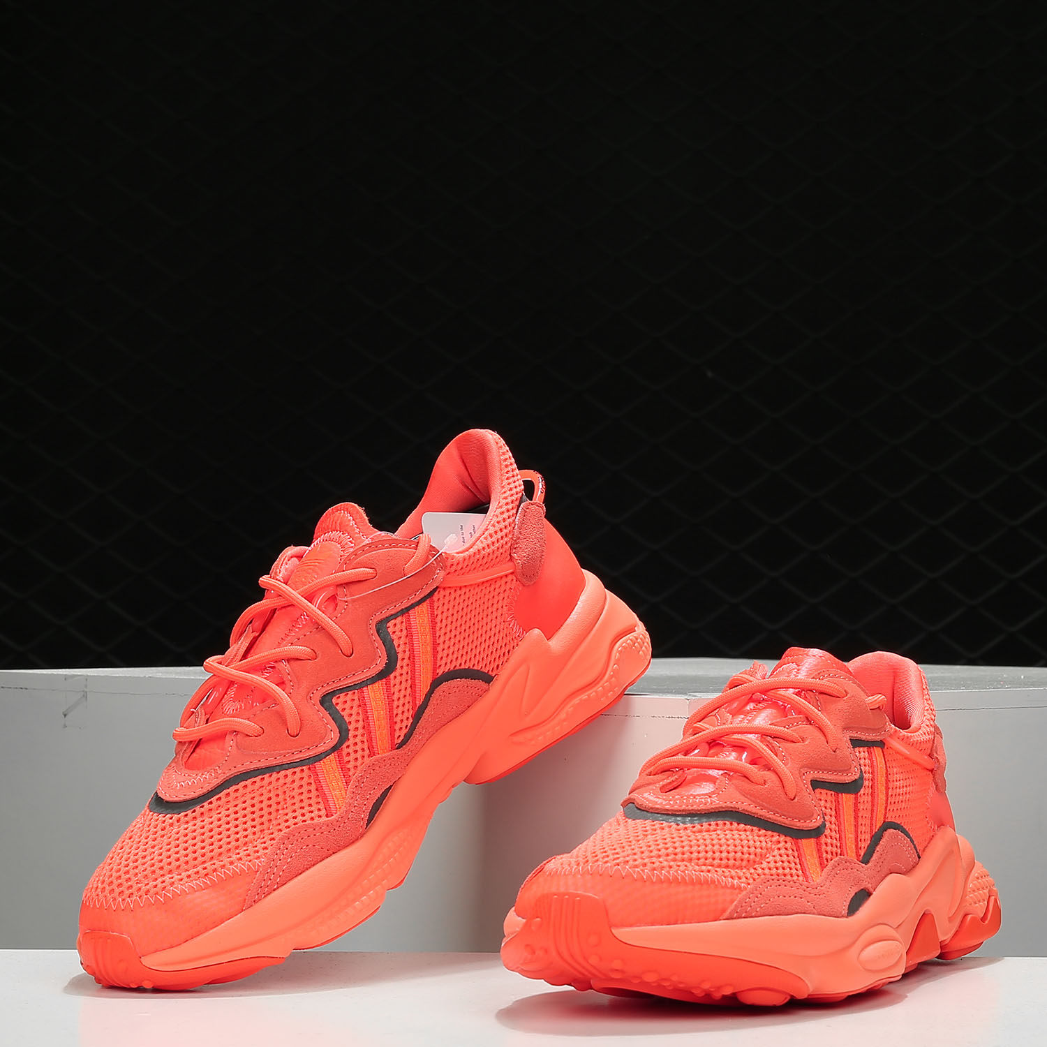 Adidas/阿迪达斯正品 三叶草 OZWEEGO 男子运动经典休闲鞋EE6465