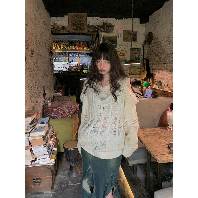 FunnJ方几 反叛少女设计感露肩破洞毛针织衫女慵懒宽松薄款毛衣_虎窝淘