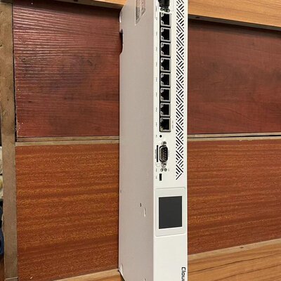 议价MikroTik路由器CCR1009-7G-1C-1S+CCR1009-7G-1C-PC