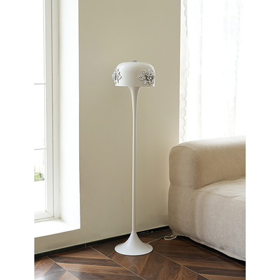 轻法式落地灯设计师款