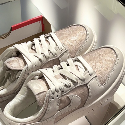 Nike Dunk LOW 防滑耐磨 低帮 板鞋 女款 白粉色HJ5870-100黄