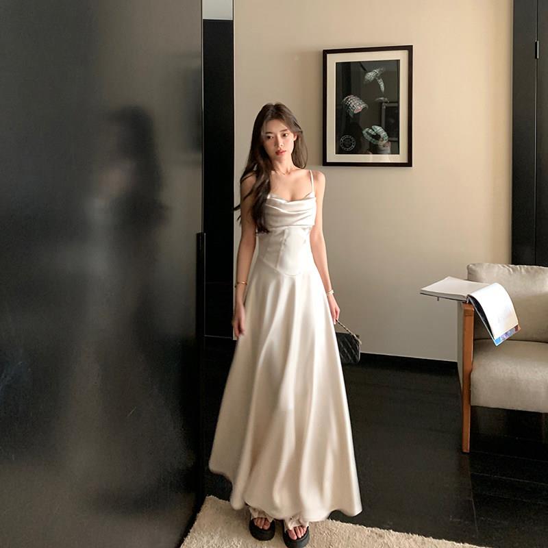 但你butyou 白级色瘦吊带洋装25-34新款缎面显收腰轻奢订高感婚礼