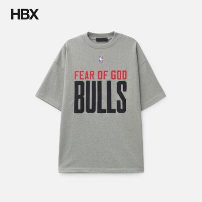 Fear of God Essentials Bulls 90s T-Shirt 短袖T恤男HBX