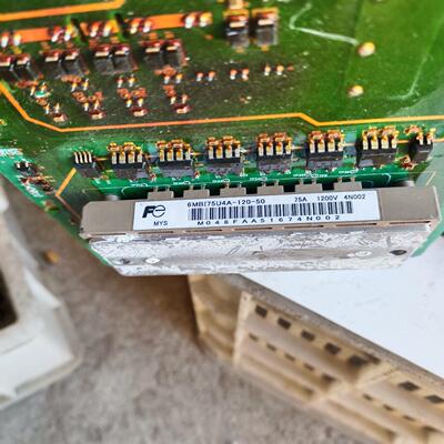 英飞凌模块 FS50R12KT4_B15 6MBI75U4A