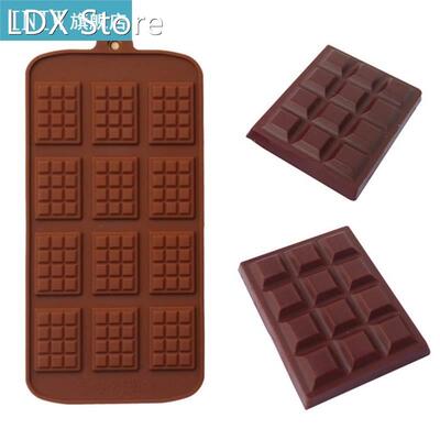 12 Cells DIY Chocolate Chip Mold Waffle Pudding Baking Mould
