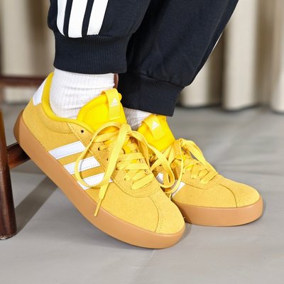 阿迪达斯男女款板鞋经典休闲鞋