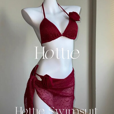 性感纯欲风酒红挂脖比基尼三件套高级感针织花朵沙滩温泉度假泳衣