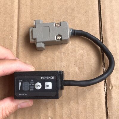 SR-600 KEYENCE/二维条形码读取器固定式扫