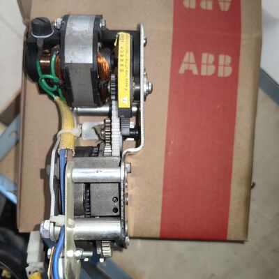 储能电机 型号49552 110-130V DC 带齿