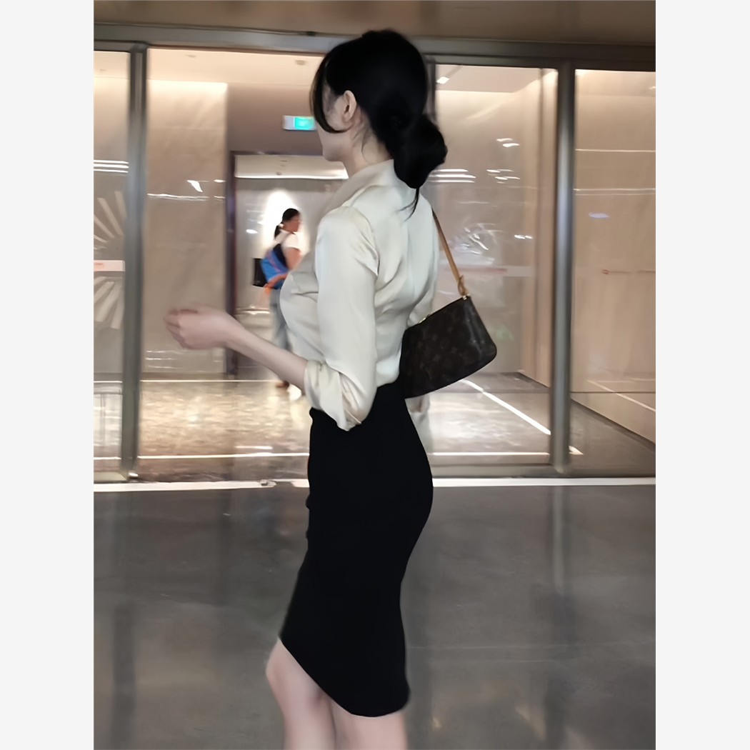 姐感穿搭轻熟风职业OL裙子套装气质中短裙两件套初秋女装2025新款