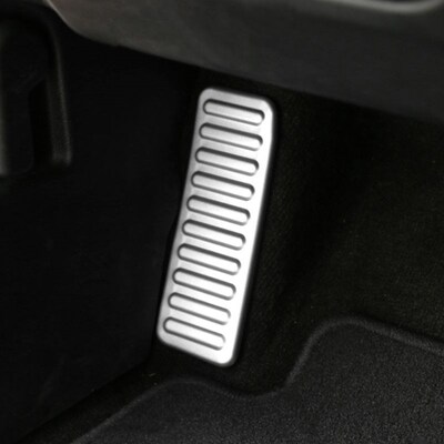 Drivers Side Dead Foot Rest Pedal Bumper Cover for 2015-2019