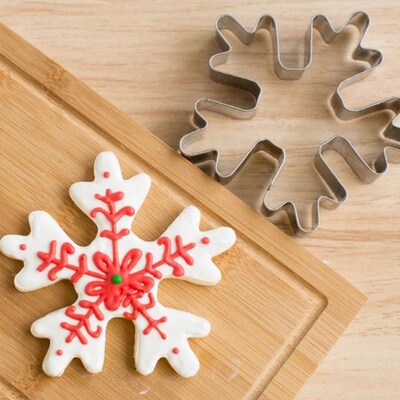 1pc Snowflake Christmas Cookie Tools Cutter Molds Biscuit Pr