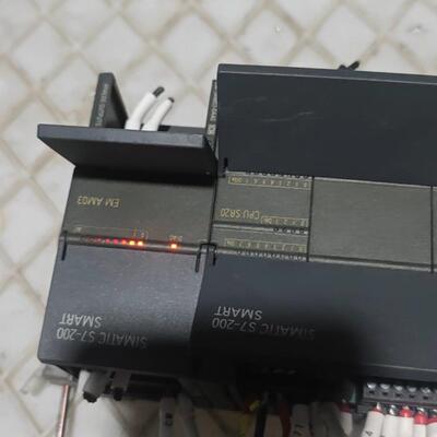CPUSR20 288-3AM03 PLC 工控自动化控制模块 功能议价维修