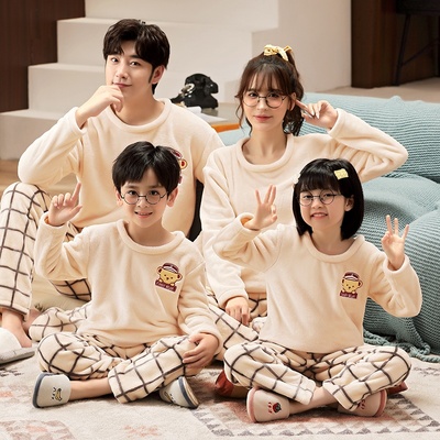 一家三口四口亲子装睡衣法兰绒