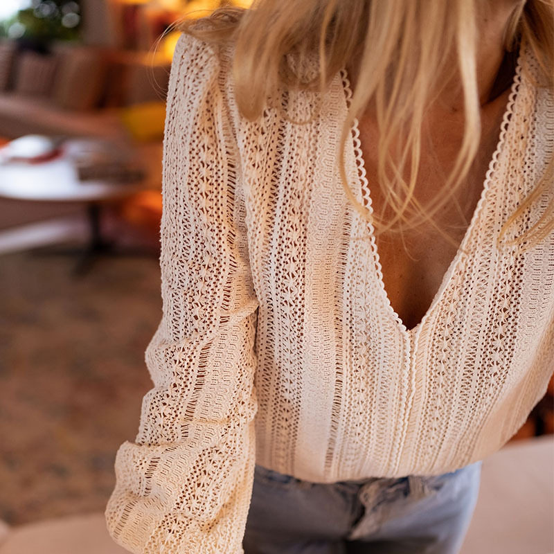 V-neck long sleeved shirt top for women V领长袖衬衫上衣女