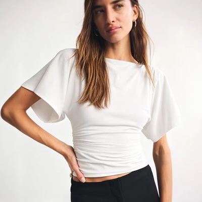 圆领蝙蝠袖收腰上衣Round neck bat sleeve waist cinched top