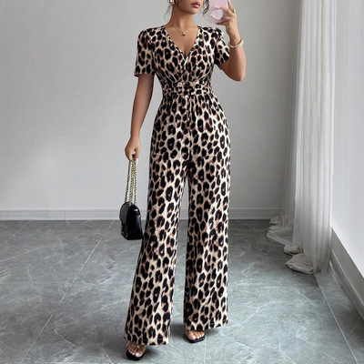 收腰褶皱女士连体裤 Women's waist cinched pleated jumpsuit