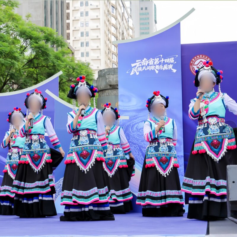 《欢乐的布朗人》民族舞女子群舞合唱服舞台演出表演服装专业定制