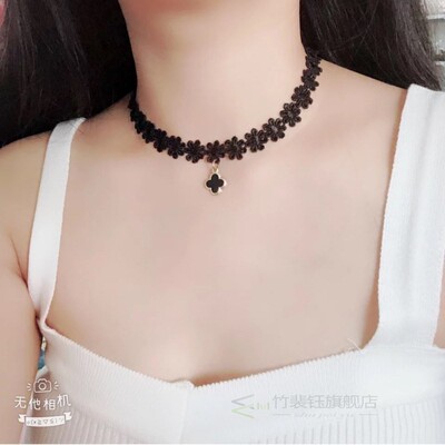 Neck ornaments black lace necklace deserve to act the role