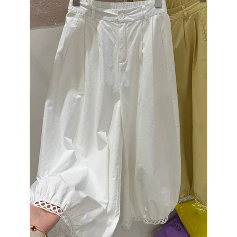 Hollowed-out lace-trimmed lantern pants 镂空蕾丝花边灯笼裤夏