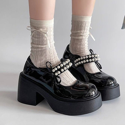 女大童蝴蝶结洛丽塔高跟鞋配裙子