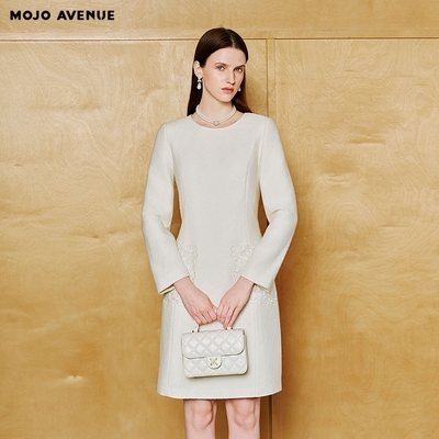 MOJO AVENUE莫佐2026春新品简约蕾丝花纹白色收腰连衣裙女通勤约