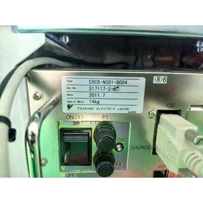 YASKAWA ERCR-NS01-B004控制器，