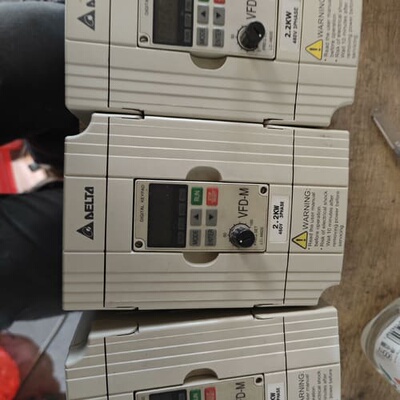 变频器VFD022M43B，380V，2.2KW，原