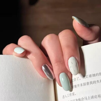 薄荷绿魔镜粉撞色显白穿戴甲