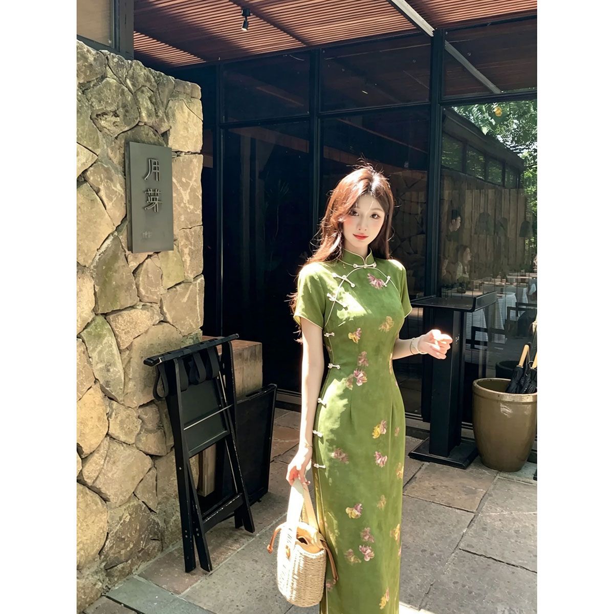 新中式绿色改良旗袍女2026新款春夏掐腰显瘦出游日常可穿连衣裙女