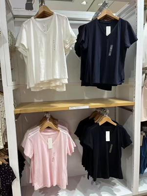 日单女装百搭休闲简约竹节纱V领T恤透气短袖上衣25春夏新款483576