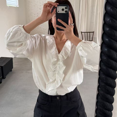 HYGGE-韩剧女主同款26年夏上新韩系甜美木耳边衬衫C69121