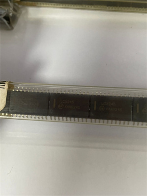 全新原装收发器 MC74LCX245DWR2G SOIC-20  丝印LCX245 芯片