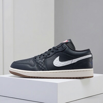 NiKe耐克男鞋子2026秋季新款JORDAN 1低帮休闲潮流板鞋IO2047-001