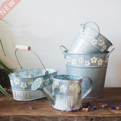 Embossed Wrought Iron Dried Flower Pot Vase Storage Bucket