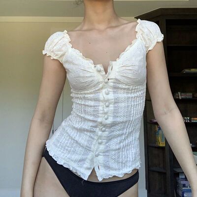 女士褶皱挂肩蕾丝花边紧身上衣