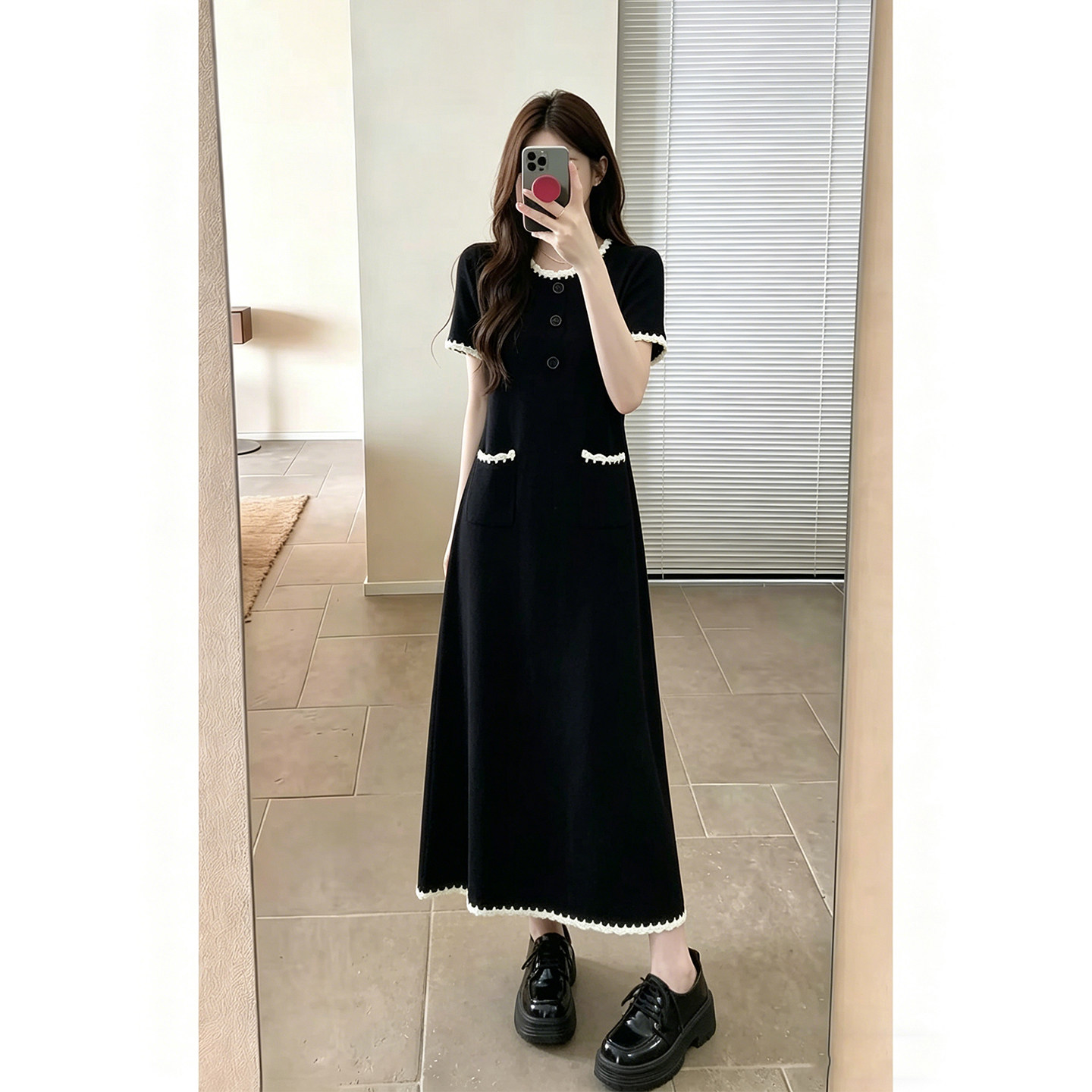 大码女装2026夏新款胖mm显瘦遮肚高级感小香风长款黑色短袖连衣裙