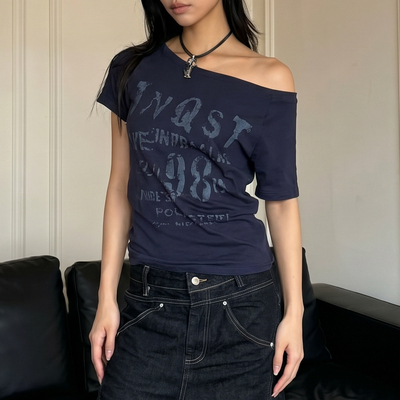 美式复古字母印花斜肩短袖T恤女夏季高街辣妹露肩修身chic上衣