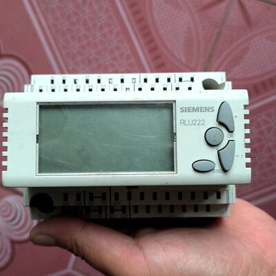 议价RLU222控制器，正常，，实物拍照。可维修