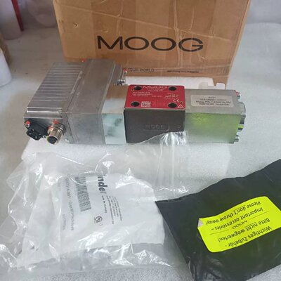 议价MOOG穆格比例阀D920-132 R08KB930HX可维修